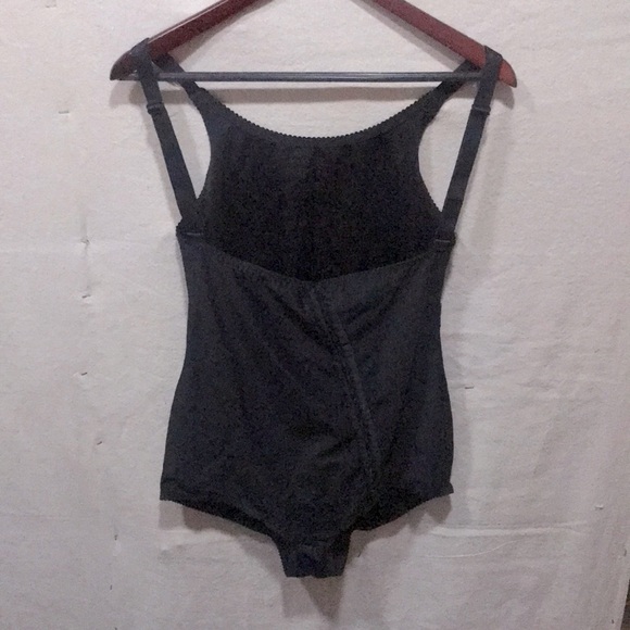Isavela | Intimates & Sleepwear | Xl Isavela Compression Shape Wear ...